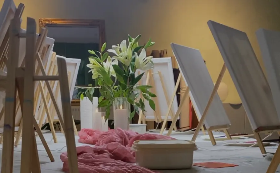 Art course in Dresden: Plaster wall panno “Flowers/Plants” | konfetti